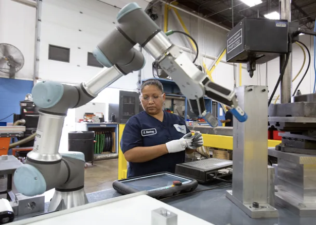 UR12e｜ユニバーサルロボット（UR）の協働ロボット